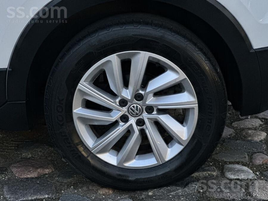 Balts Volkswagen T-Cross 2020 Rīga, ar dzinēja tilpumu 1.00 L un nobraukumu 69 tūkst. km par 13900 €, foto 44 vietnē AUTOMOTO.COM.LV