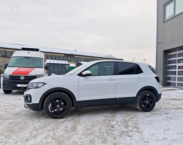 White Volkswagen T-Cross 2021 in Liepaja, with an engine capacity of 1.00 L and mileage of 62 thousand km for 15500 €, photo 2 on AUTOMOTO.COM.LV