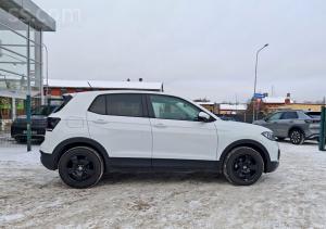 White Volkswagen T-Cross 2021 in Liepaja, with an engine capacity of 1.00 L and mileage of 62 thousand km for 15500 €, photo 6 on AUTOMOTO.COM.LV