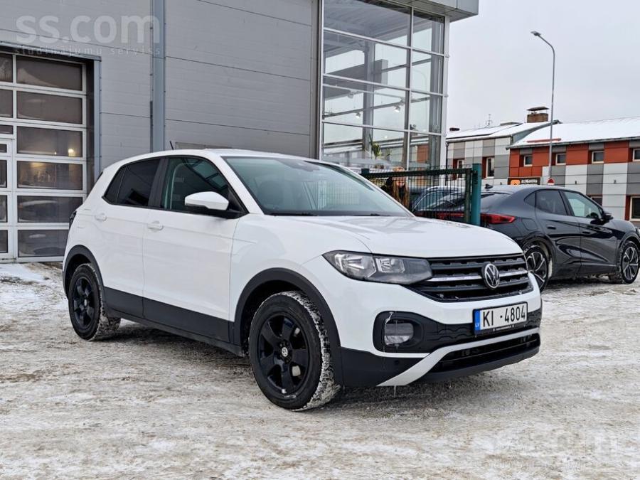 White Volkswagen T-Cross 2021 in Liepaja, with an engine capacity of 1.00 L and mileage of 62 thousand km for 15500 €, photo 7 on AUTOMOTO.COM.LV