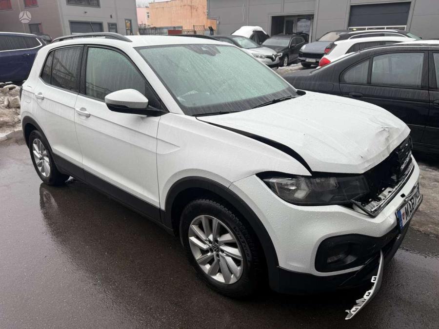 Balts Volkswagen T-Cross 2021 Viļņa, ar dzinēja tilpumu 1.00 L un nobraukumu 101 tūkst. km par 8700 €, foto 3 vietnē AUTOMOTO.COM.LV