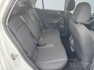 Белый Фольксваген T-Cross 2021 в Рига, объемом двигателя 1.00 л и пробегом 88 тыс. км за 14350 €, фото 13 на AUTOMOTO.COM.LV