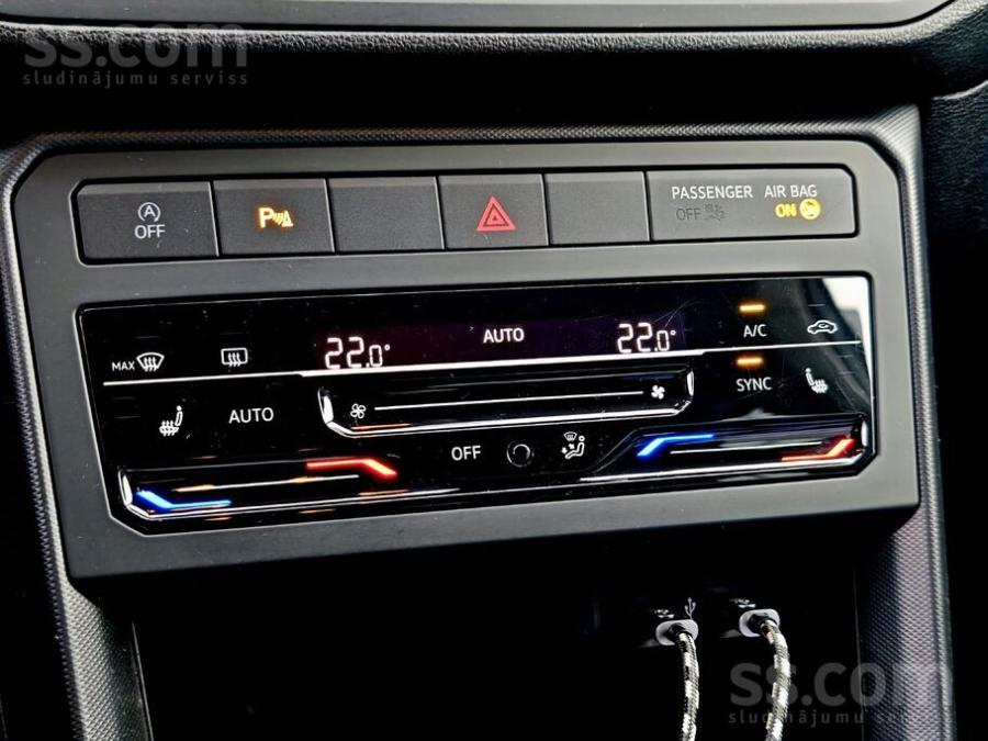 Белый Фольксваген T-Cross 2021 в Лиепая, объемом двигателя 1.00 л и пробегом 62 тыс. км за 15500 €, фото 18 на AUTOMOTO.COM.LV
