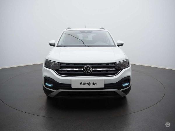 White Volkswagen T-Cross 2021 in Vilnius, with an engine capacity of 1.00 L and mileage of 70 thousand km for 14750 €, photo 2 on AUTOMOTO.COM.LV