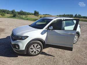 White Volkswagen T-Cross 2021 in Vilnius, with an engine capacity of 1.00 L and mileage of 260 thousand km for 13200 €, photo  on AUTOMOTO.COM.LV
