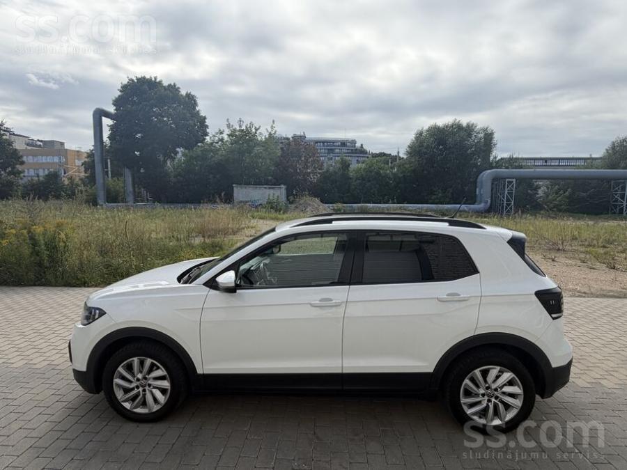 White Volkswagen T-Cross 2021 in Riga, with an engine capacity of 1.00 L and mileage of 163 thousand km for 11990 €, photo 9 on AUTOMOTO.COM.LV