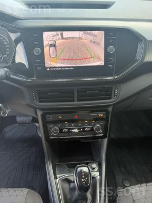 White Volkswagen T-Cross 2021 in Riga, with an engine capacity of 1.00 L and mileage of 163 thousand km for 11990 €, photo 14 on AUTOMOTO.COM.LV
