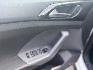White Volkswagen T-Cross 2021 in Riga, with an engine capacity of 1.00 L and mileage of 163 thousand km for 11990 €, photo 20 on AUTOMOTO.COM.LV