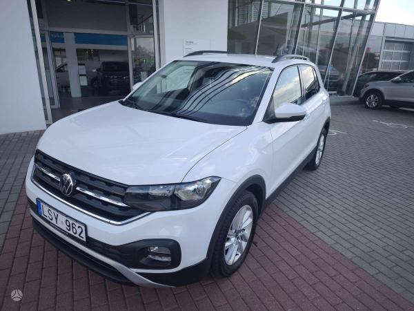 White Volkswagen T-Cross 2021 in Siauliai, with an engine capacity of 1.00 L and mileage of 57 thousand km for 15900 €, photo 3 on AUTOMOTO.COM.LV