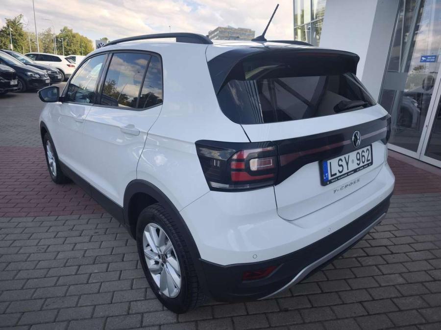 Белый Фольксваген T-Cross 2021 в Шяуляй, объемом двигателя 1.00 л и пробегом 57 тыс. км за 15900 €, фото 5 на AUTOMOTO.COM.LV