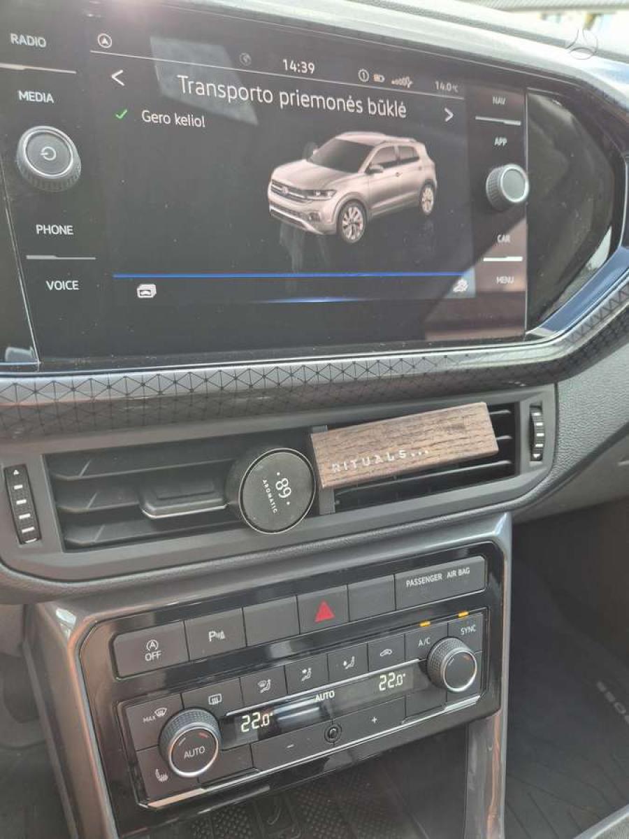 Balts Volkswagen T-Cross 2021 Viļņa, ar dzinēja tilpumu 1.00 L un nobraukumu 98 tūkst. km par 15800 €, foto 5 vietnē AUTOMOTO.COM.LV
