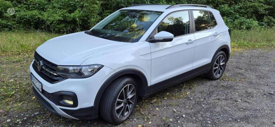 White Volkswagen T-Cross 2021 in Prienai, with an engine capacity of 1.00 L and mileage of 216 thousand km for 12200 €, photo 1 on AUTOMOTO.COM.LV