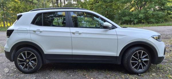 Balts Volkswagen T-Cross 2021 Prienai, ar dzinēja tilpumu 1.00 L un nobraukumu 216 tūkst. km par 12200 €, foto 5 vietnē AUTOMOTO.COM.LV