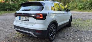 White Volkswagen T-Cross 2021 in Prienai, with an engine capacity of 1.00 L and mileage of 216 thousand km for 12200 €, photo 6 on AUTOMOTO.COM.LV