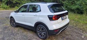 White Volkswagen T-Cross 2021 in Prienai, with an engine capacity of 1.00 L and mileage of 216 thousand km for 12200 €, photo 8 on AUTOMOTO.COM.LV