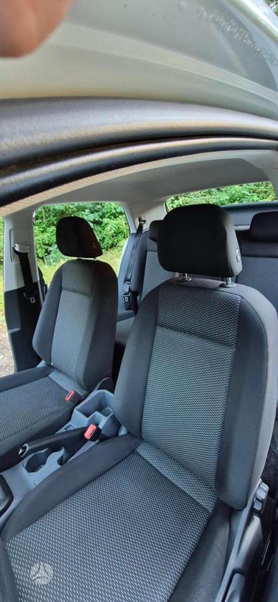 White Volkswagen T-Cross 2021 in Prienai, with an engine capacity of 1.00 L and mileage of 216 thousand km for 12200 €, photo 10 on AUTOMOTO.COM.LV