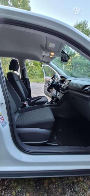 White Volkswagen T-Cross 2021 in Prienai, with an engine capacity of 1.00 L and mileage of 216 thousand km for 12200 €, photo 11 on AUTOMOTO.COM.LV