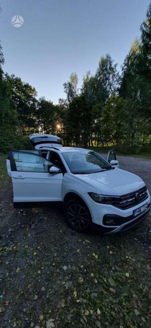 White Volkswagen T-Cross 2021 in Prienai, with an engine capacity of 1.00 L and mileage of 216 thousand km for 12200 €, photo 14 on AUTOMOTO.COM.LV
