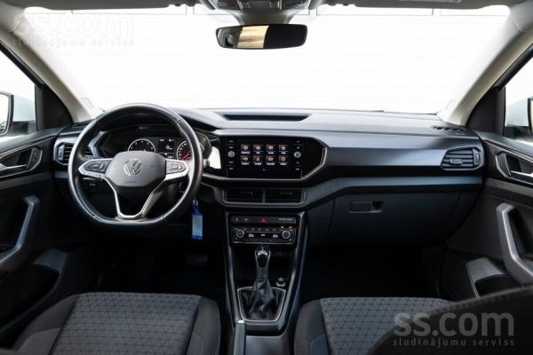 Белый Фольксваген T-Cross 2021 в Рига, объемом двигателя 1.00 л и пробегом 78 тыс. км за 14950 €, фото 10 на AUTOMOTO.COM.LV