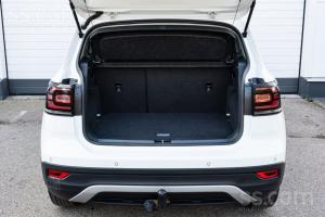Белый Фольксваген T-Cross 2021 в Рига, объемом двигателя 1.00 л и пробегом 78 тыс. км за 14950 €, фото 16 на AUTOMOTO.COM.LV