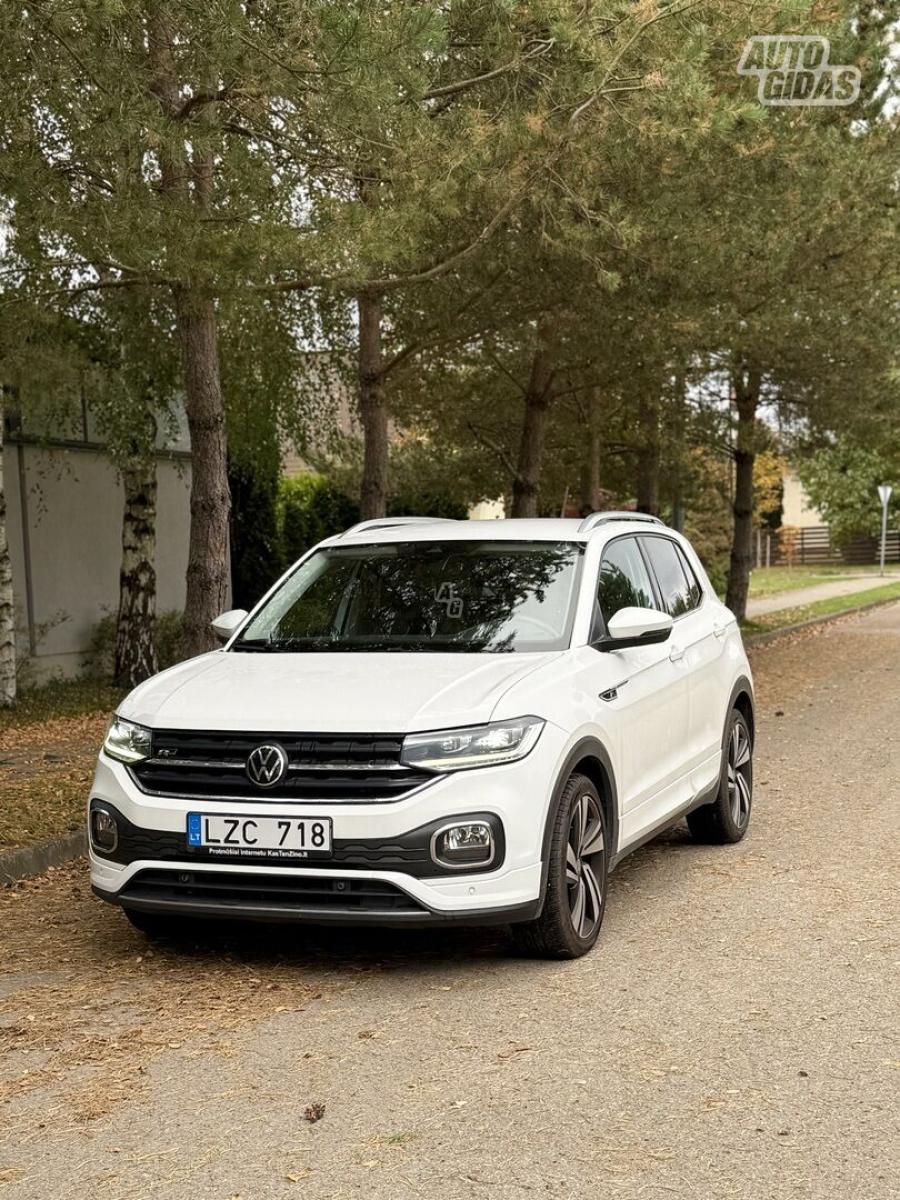 Белый Фольксваген T-Cross 2021 в Вильнюс, объемом двигателя 1.00 л и пробегом 99 тыс. км за 15100 €, фото 3 на AUTOMOTO.COM.LV