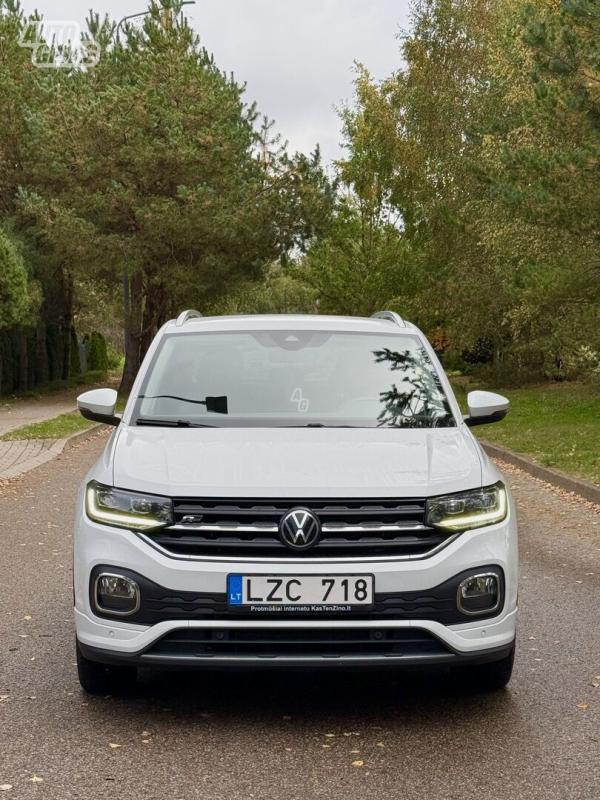 Белый Фольксваген T-Cross 2021 в Вильнюс, объемом двигателя 1.00 л и пробегом 99 тыс. км за 15100 €, фото 4 на AUTOMOTO.COM.LV