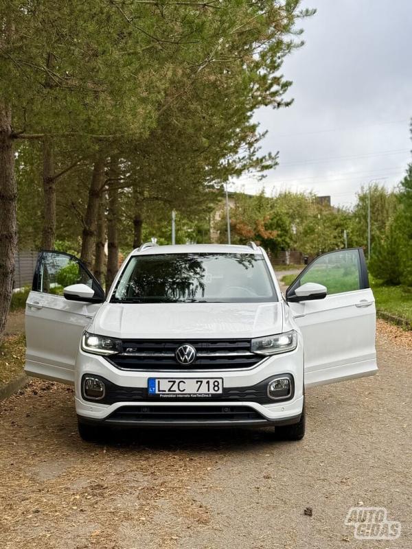Белый Фольксваген T-Cross 2021 в Вильнюс, объемом двигателя 1.00 л и пробегом 99 тыс. км за 15100 €, фото 6 на AUTOMOTO.COM.LV