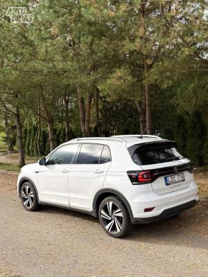 Белый Фольксваген T-Cross 2021 в Вильнюс, объемом двигателя 1.00 л и пробегом 99 тыс. км за 15100 €, фото 9 на AUTOMOTO.COM.LV