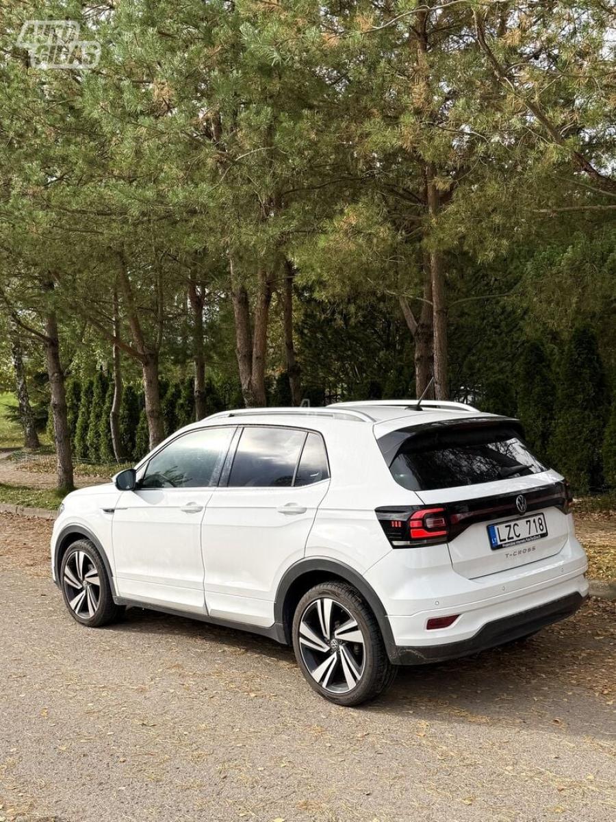 Белый Фольксваген T-Cross 2021 в Вильнюс, объемом двигателя 1.00 л и пробегом 99 тыс. км за 15100 €, фото 9 на AUTOMOTO.COM.LV