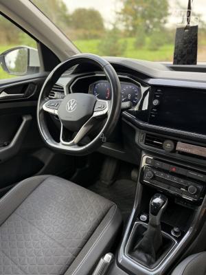 Белый Фольксваген T-Cross 2021 в Вильнюс, объемом двигателя 1.00 л и пробегом 99 тыс. км за 15100 €, фото 12 на AUTOMOTO.COM.LV