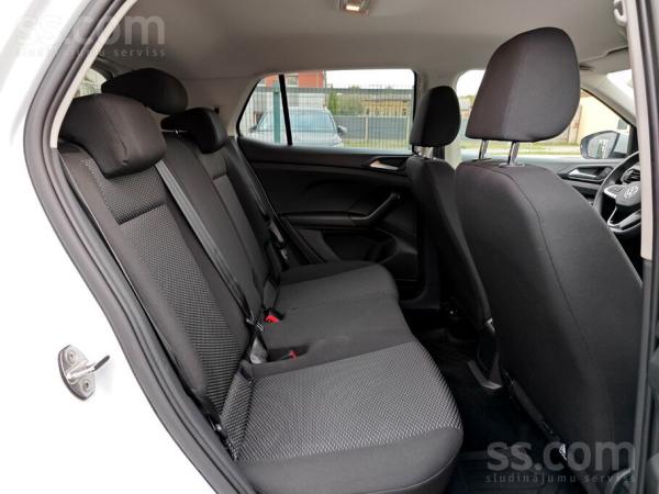 Volkswagen T-Cross 2021 in Liepaja on AUTOMOTO.COM.LV White Volkswagen T-Cross 2021 in Liepaja, with an engine capacity of 1.00 L and mileage of 70 thousand km for 14000 €, photo 10 on AUTOMOTO.COM.LV