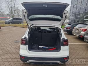 Balts Volkswagen T-Cross 2022 Rīga, ar dzinēja tilpumu 1.00 L un nobraukumu 100 tūkst. km par 16150 €, foto 7 vietnē AUTOMOTO.COM.LV