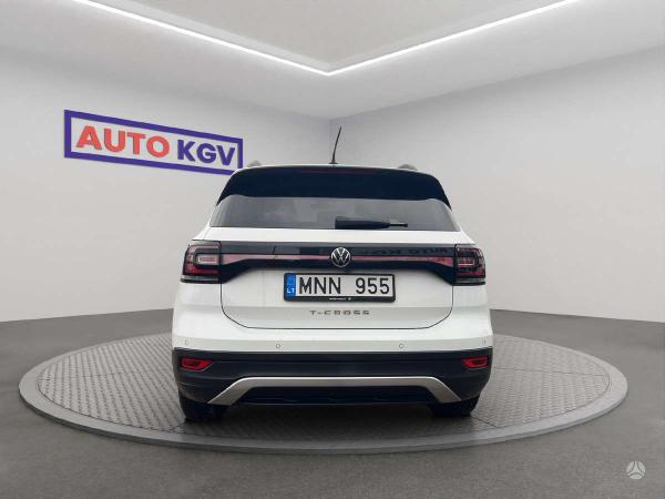Balts Volkswagen T-Cross 2022 Kauņa, ar dzinēja tilpumu 1.00 L un nobraukumu 47 tūkst. km par 15999 €, foto 4 vietnē AUTOMOTO.COM.LV
