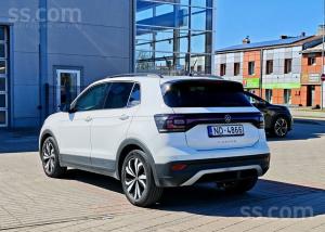 Белый Фольксваген T-Cross 2022 в Лиепая, объемом двигателя 1.00 л и пробегом 48 тыс. км за 17500 €, фото 4 на AUTOMOTO.COM.LV