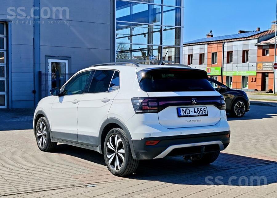 Белый Фольксваген T-Cross 2022 в Лиепая, объемом двигателя 1.00 л и пробегом 48 тыс. км за 17500 €, фото 4 на AUTOMOTO.COM.LV