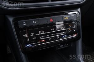 Белый Фольксваген T-Cross 2022 в Рига, объемом двигателя 1.00 л и пробегом 70 тыс. км за 17250 €, фото 13 на AUTOMOTO.COM.LV
