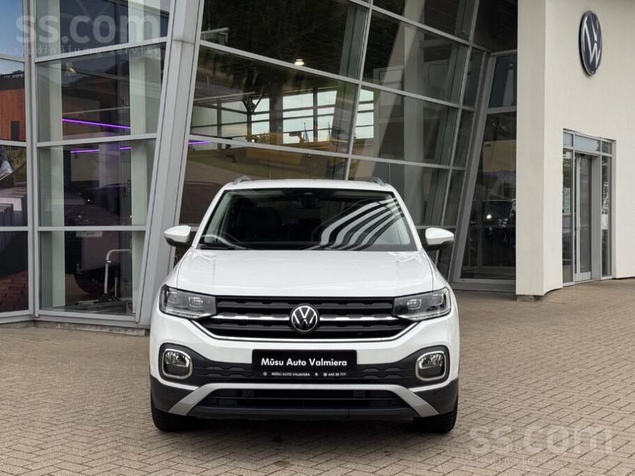Белый Фольксваген T-Cross 2022 в Валмиера, объемом двигателя 1.00 л и пробегом 142 тыс. км за 14900 €, фото 3 на AUTOMOTO.COM.LV