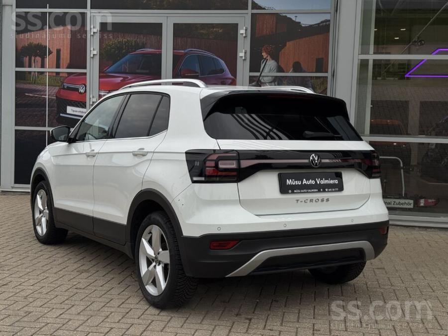 Белый Фольксваген T-Cross 2022 в Валмиера, объемом двигателя 1.00 л и пробегом 142 тыс. км за 14900 €, фото 5 на AUTOMOTO.COM.LV