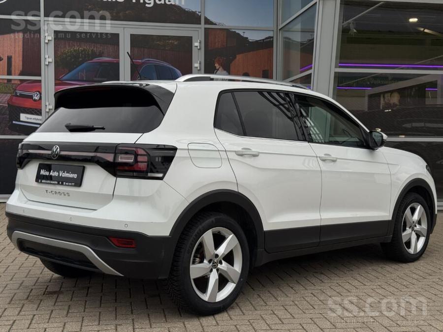 Белый Фольксваген T-Cross 2022 в Валмиера, объемом двигателя 1.00 л и пробегом 142 тыс. км за 14900 €, фото 7 на AUTOMOTO.COM.LV