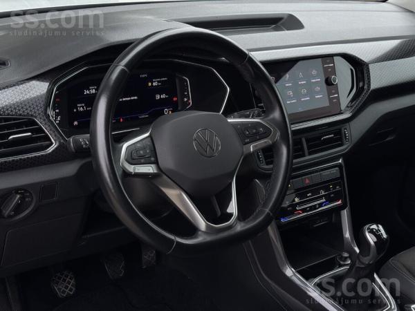 White Volkswagen T-Cross 2022 in Valmiera, with an engine capacity of 1.00 L and mileage of 142 thousand km for 14900 €, photo 8 on AUTOMOTO.COM.LV