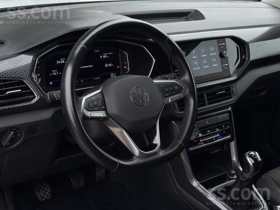 Белый Фольксваген T-Cross 2022 в Валмиера, объемом двигателя 1.00 л и пробегом 142 тыс. км за 14900 €, фото 9 на AUTOMOTO.COM.LV