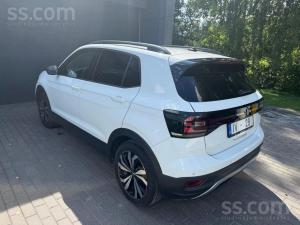 Белый Фольксваген T-Cross 2022 в Рига, объемом двигателя 1.00 л и пробегом 43 тыс. км за 17800 €, фото 5 на AUTOMOTO.COM.LV