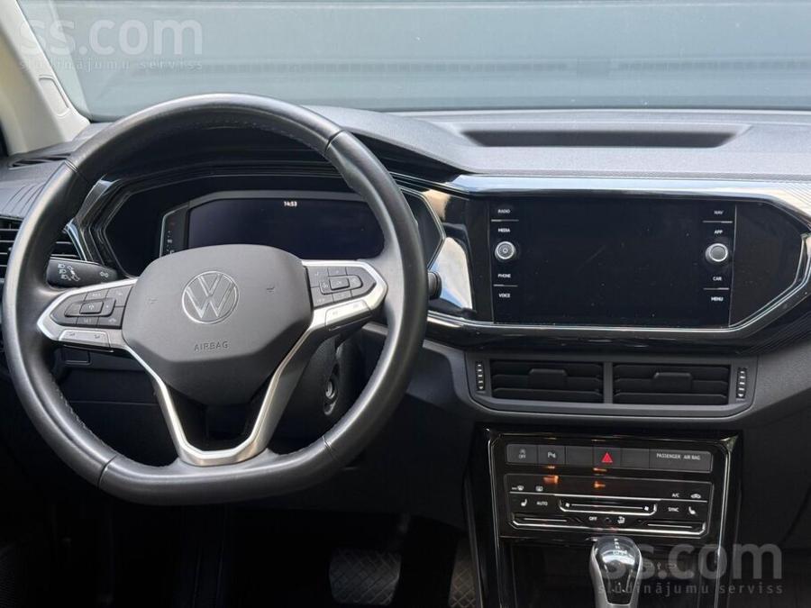 Белый Фольксваген T-Cross 2022 в Рига, объемом двигателя 1.00 л и пробегом 43 тыс. км за 17800 €, фото 6 на AUTOMOTO.COM.LV