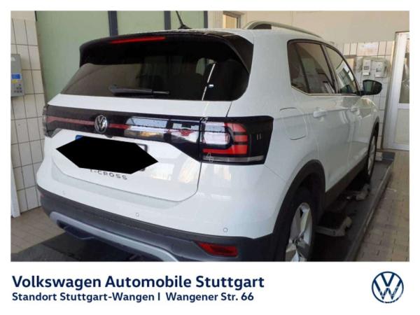 Balts Volkswagen T-Cross 2023 Kauņa, ar dzinēja tilpumu 1.00 L un nobraukumu 15 tūkst. km par 26861 €, foto 2 vietnē AUTOMOTO.COM.LV