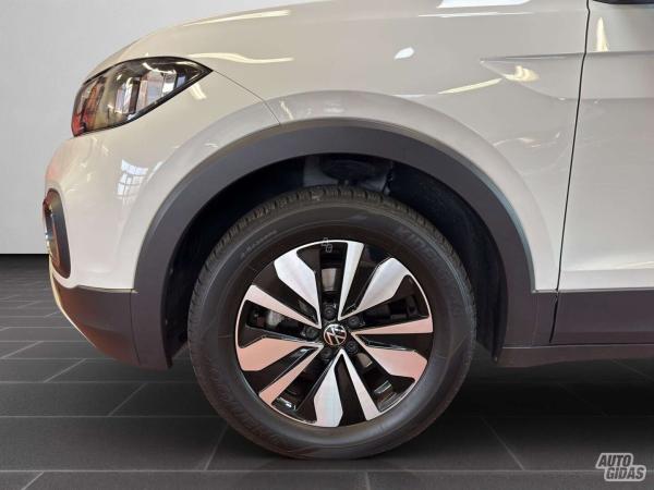 White Volkswagen T-Cross 2023 in Kaunas, with an engine capacity of 1.00 L and mileage of 30 thousand km for 25522 €, photo 8 on AUTOMOTO.COM.LV
