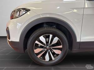 White Volkswagen T-Cross 2023 in Kaunas, with an engine capacity of 1.00 L and mileage of 30 thousand km for 25522 €, photo 8 on AUTOMOTO.COM.LV