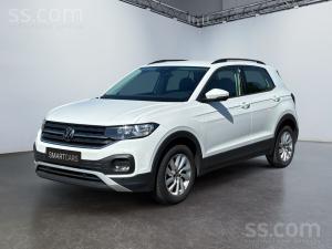 Белый Фольксваген T-Cross 2023 в Рига, объемом двигателя 1.00 л и пробегом 93 тыс. км за 14440 €, фото  на AUTOMOTO.COM.LV