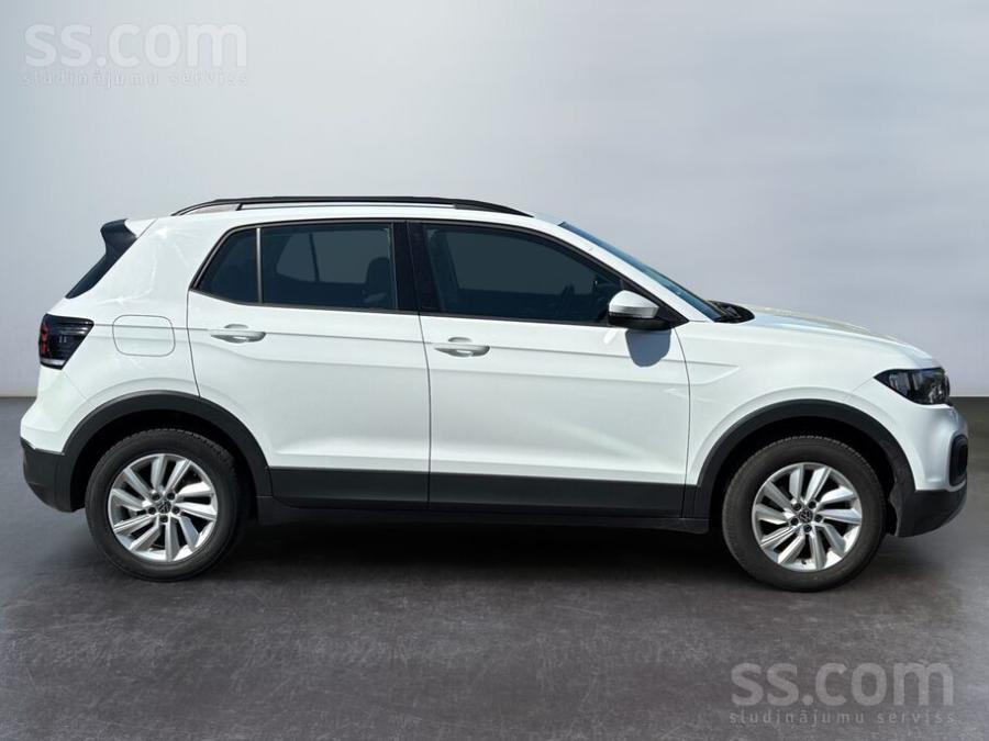 Белый Фольксваген T-Cross 2023 в Рига, объемом двигателя 1.00 л и пробегом 93 тыс. км за 14440 €, фото 7 на AUTOMOTO.COM.LV