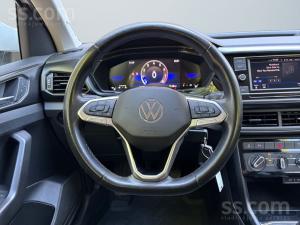 Белый Фольксваген T-Cross 2023 в Рига, объемом двигателя 1.00 л и пробегом 93 тыс. км за 14440 €, фото 13 на AUTOMOTO.COM.LV