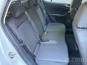 Белый Фольксваген T-Cross 2023 в Рига, объемом двигателя 1.00 л и пробегом 93 тыс. км за 14440 €, фото 14 на AUTOMOTO.COM.LV